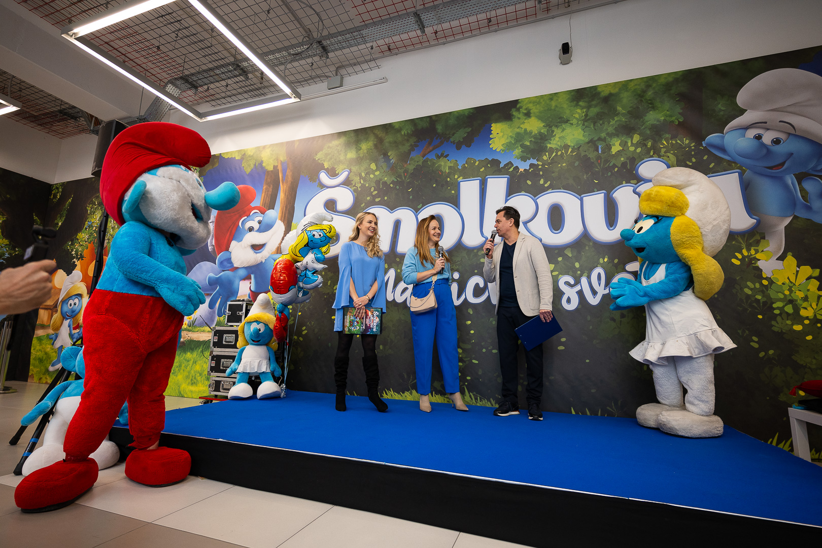 Šmolkovia spôsobili v Bratislave poriadny rozruch... - Zensky Web